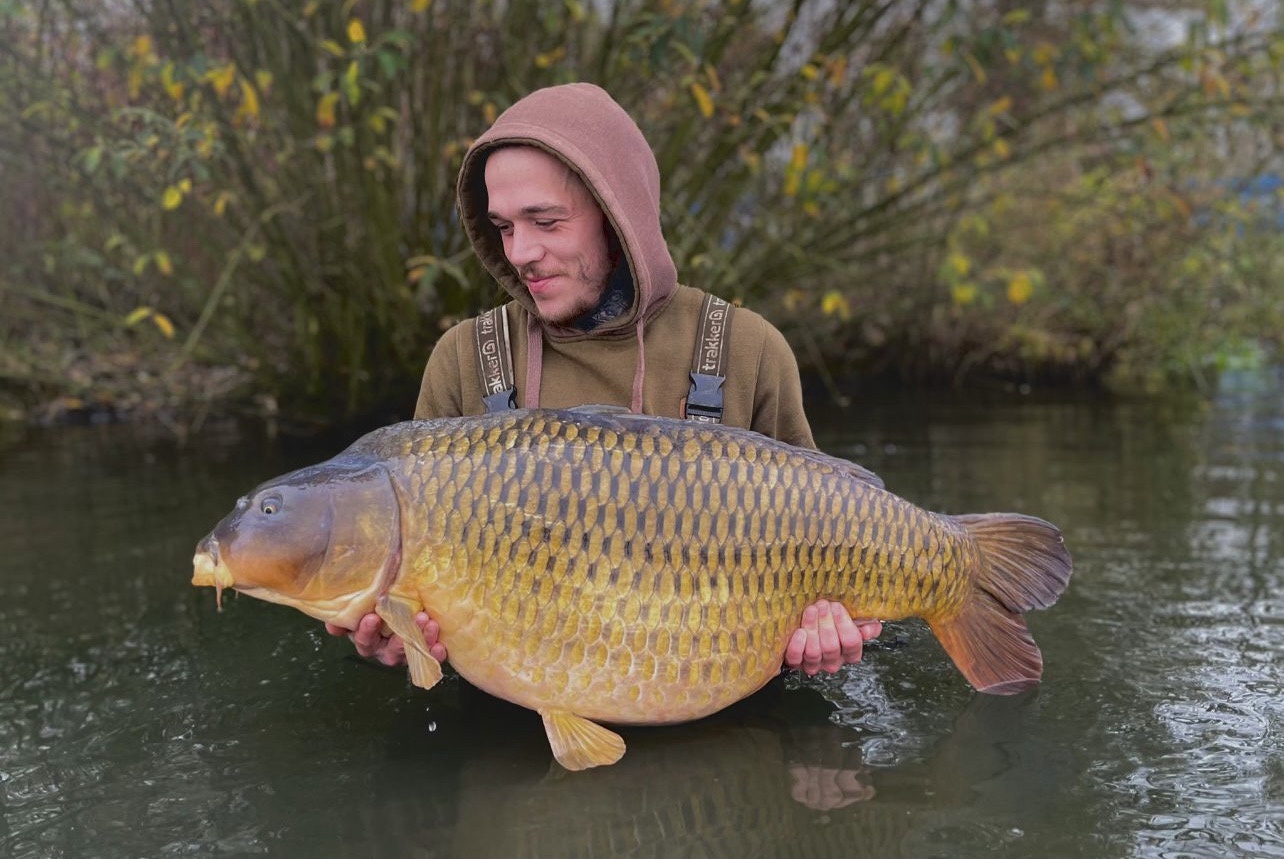 CarpForum Thread : scott llyod - carl smith (big common) : Carp Fishing ...